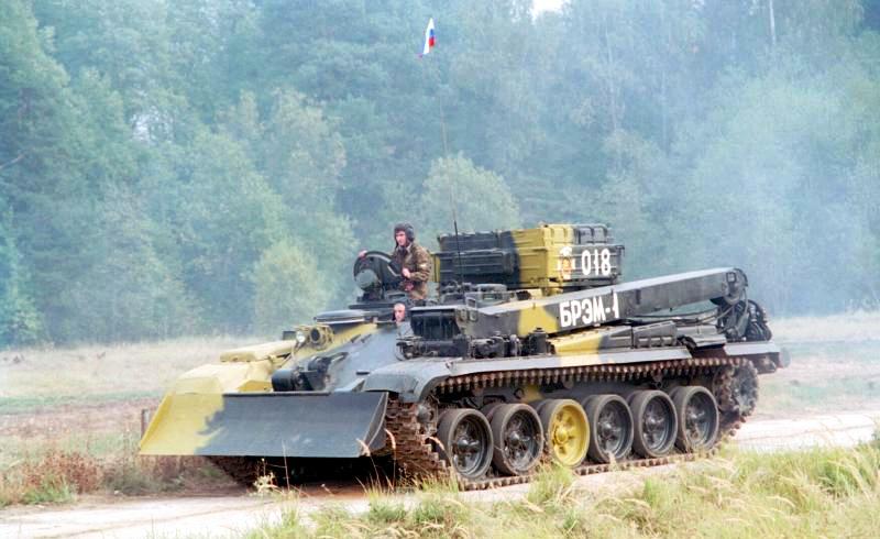 Historia y tecnología militar: Vehículos BREM-1 para el aeropuerto de ...