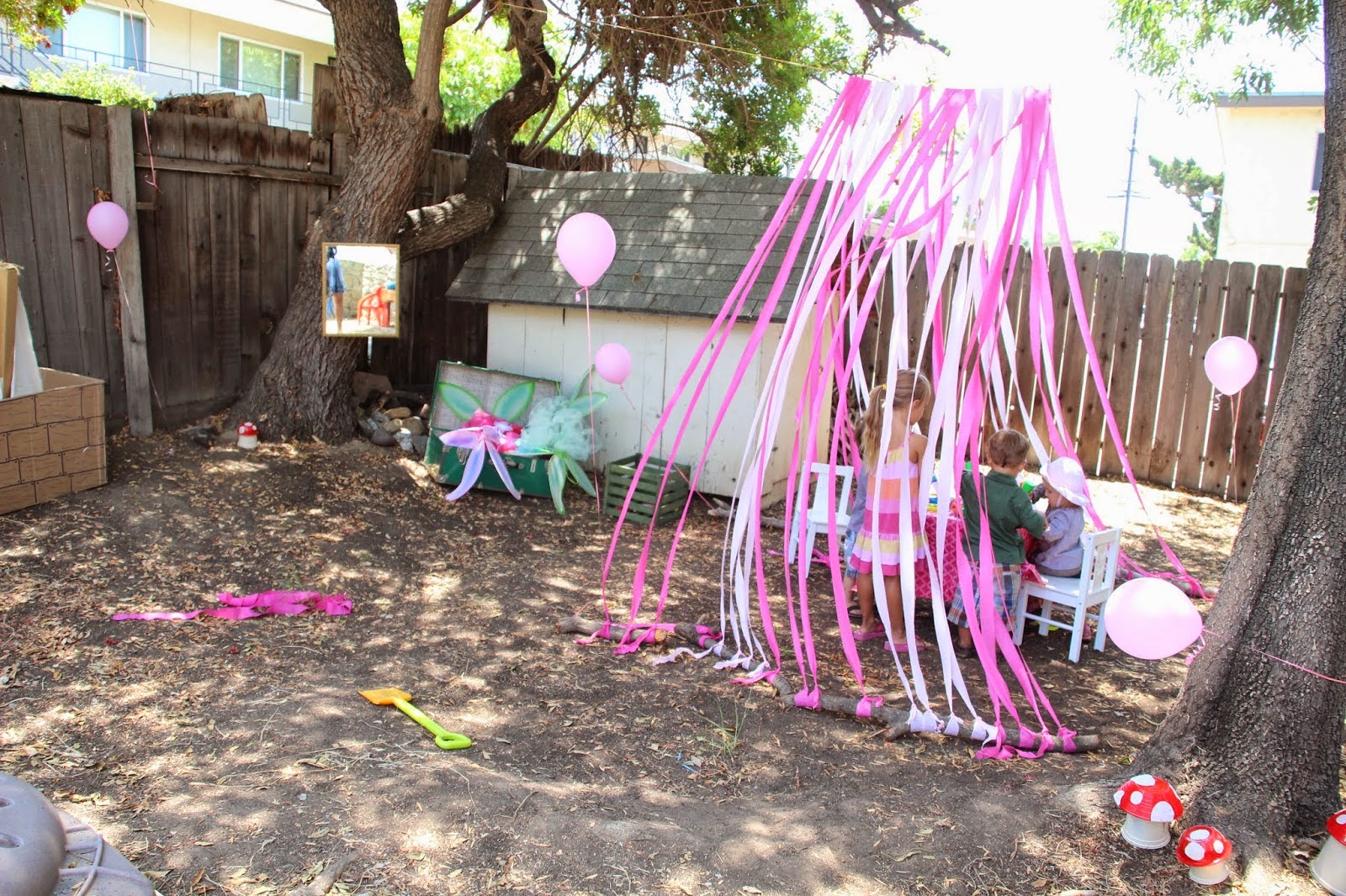Home Confetti: TODAY'S TAKEAWAY: CREPE PAPER TENT
