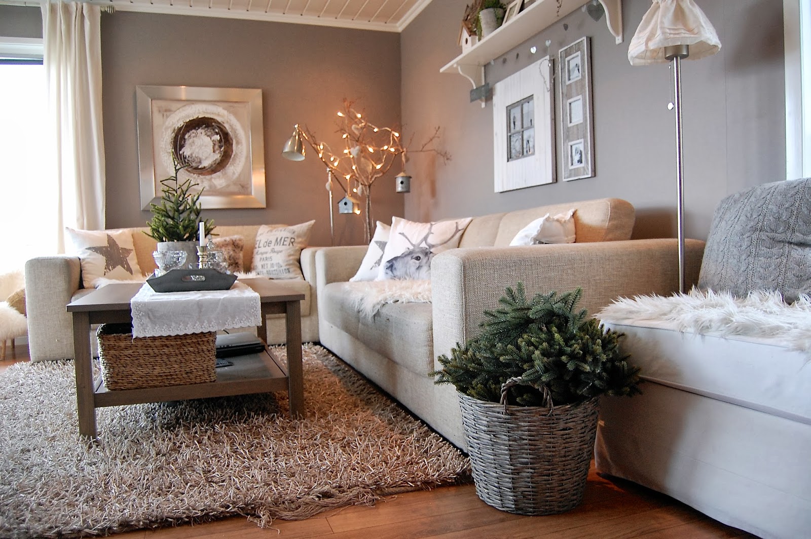 Varm lin stue – Integrert kjokkenet