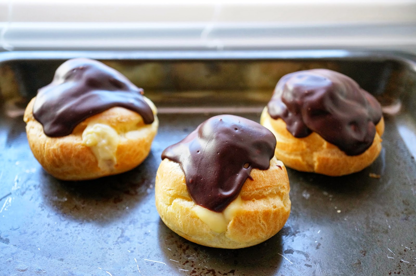 Miss Hangrypants: Custard Creme Puffs (Beard Papa style)