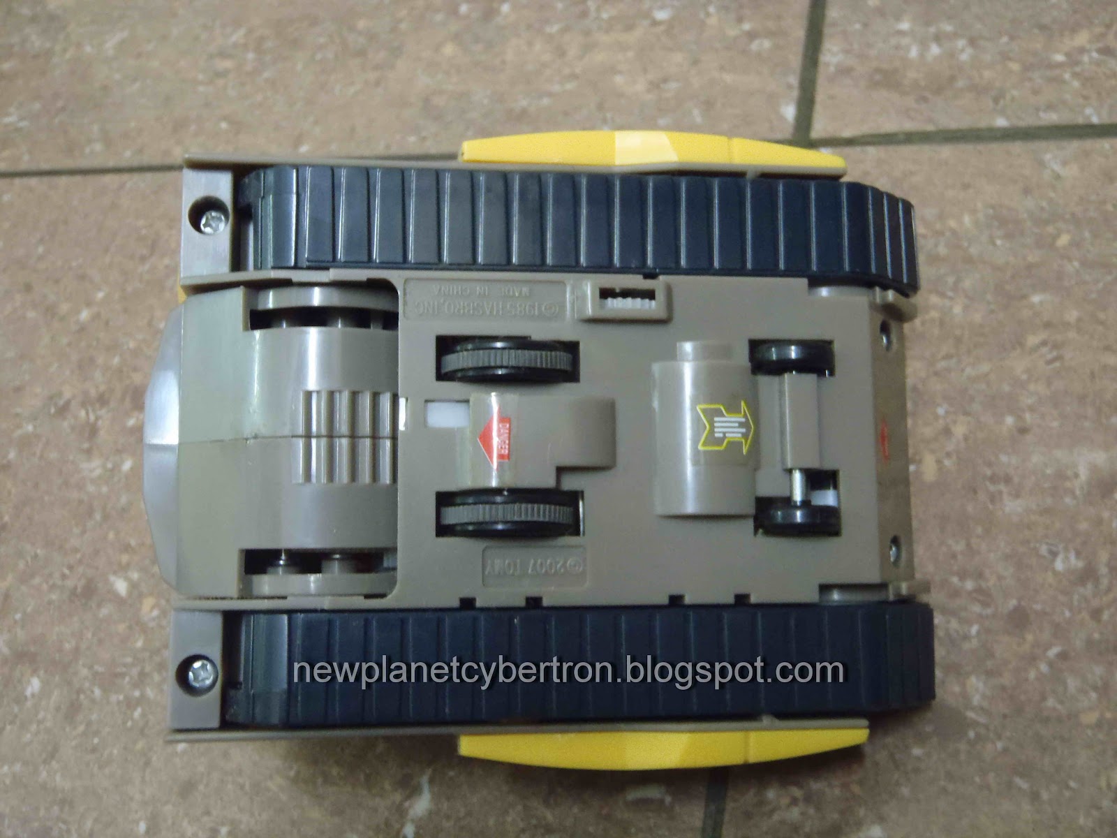 New Planet Cybertron: Transformers Review: G1 Omega Supreme (Encore ...