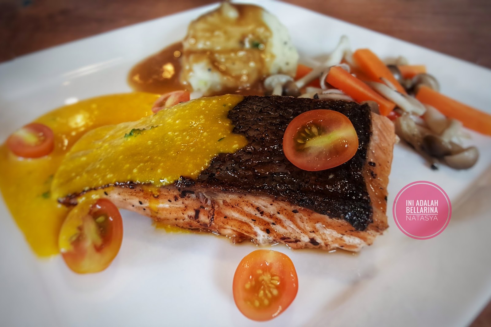 Menu Masakan Istimewa Asia & Barat Di AnT Cafe & Bar