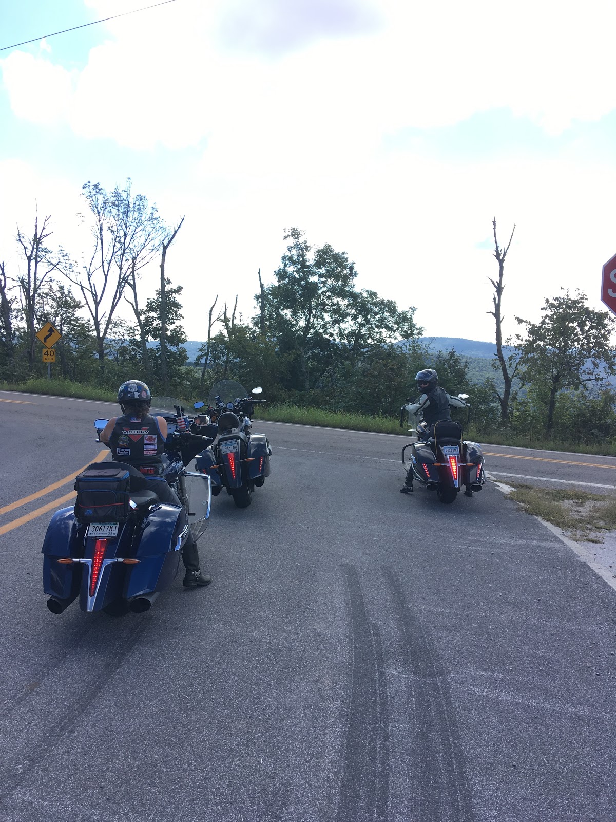 Arkansas backroads, Natural Bridges, random pitstops in BFE, & Dickson ...