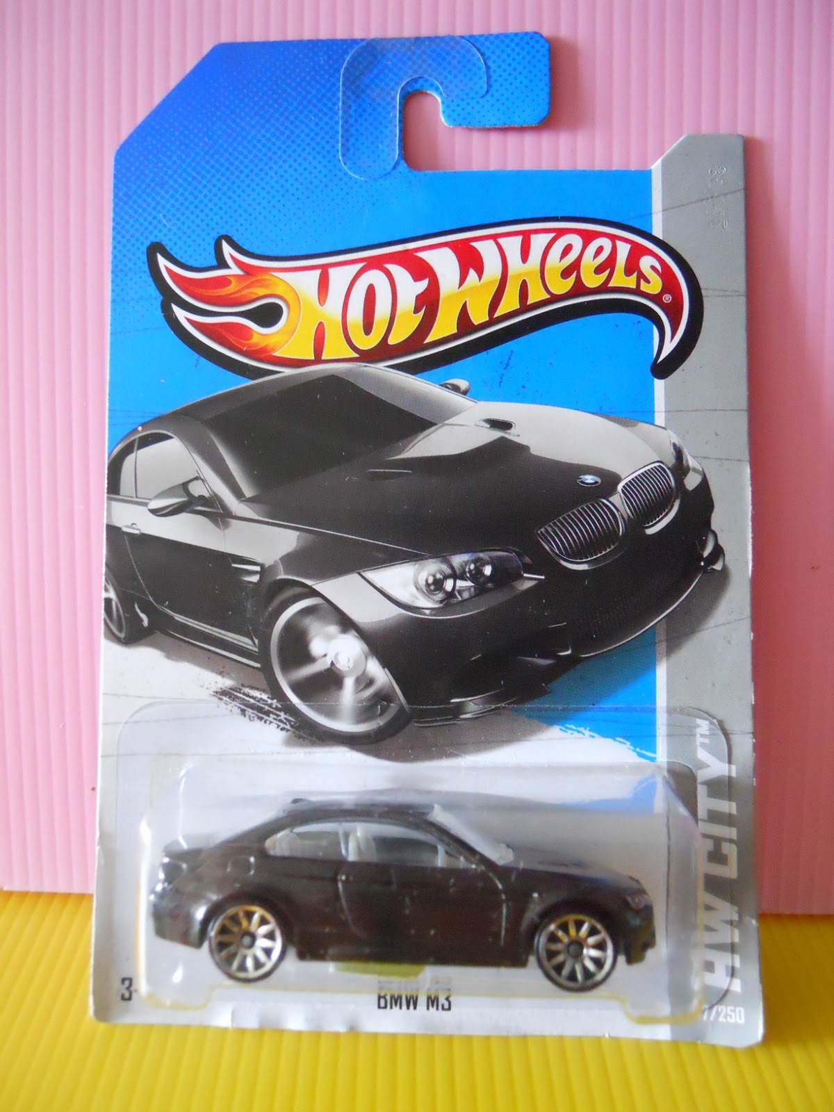 Dexters Diecasts (DexDC): Hot Wheels 2013 #7 ~ BMW M3 (black)