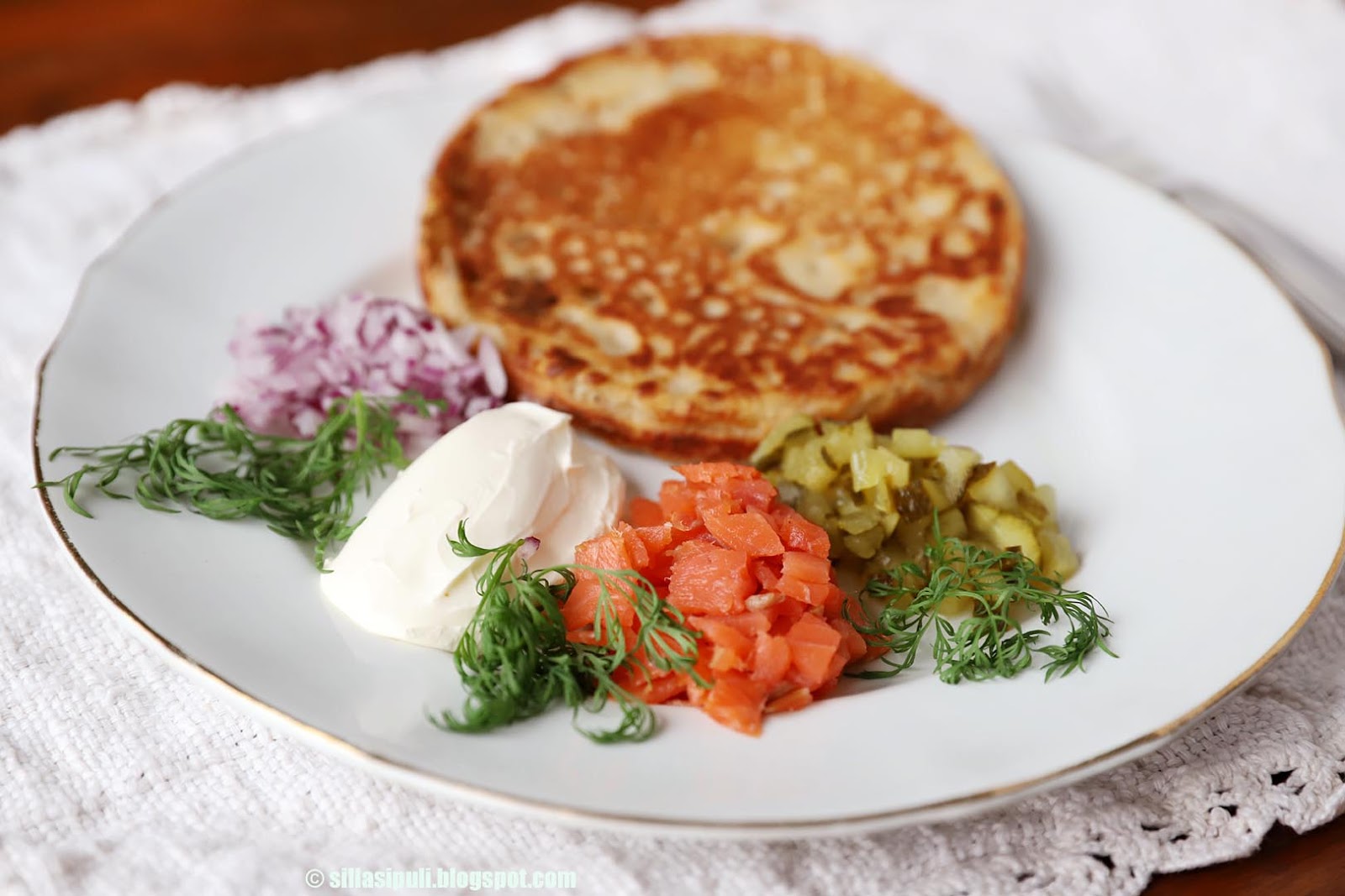 SILLÄ SIPULI: Blinit ja kirkastettu voi