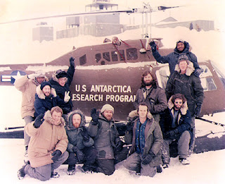 In The Mouth Of Dorkness: Movie Review: The Thing