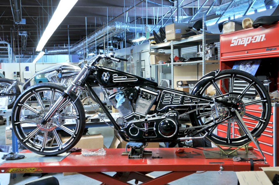 Battistinis Custom Cycles: Battistinis, Arlen Ness current build spy ...