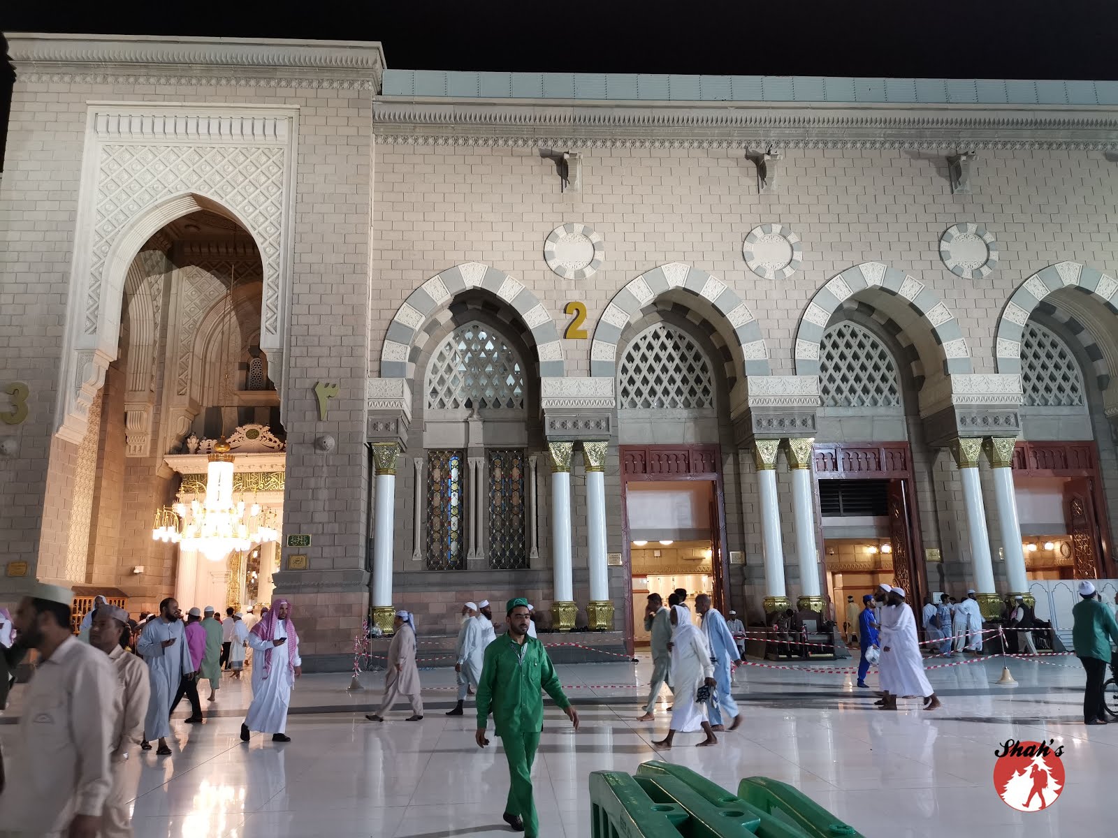 Shah's Travel Diary: Umrah 2019 | Part 08 | Madinah | Raudhah (Taman ...