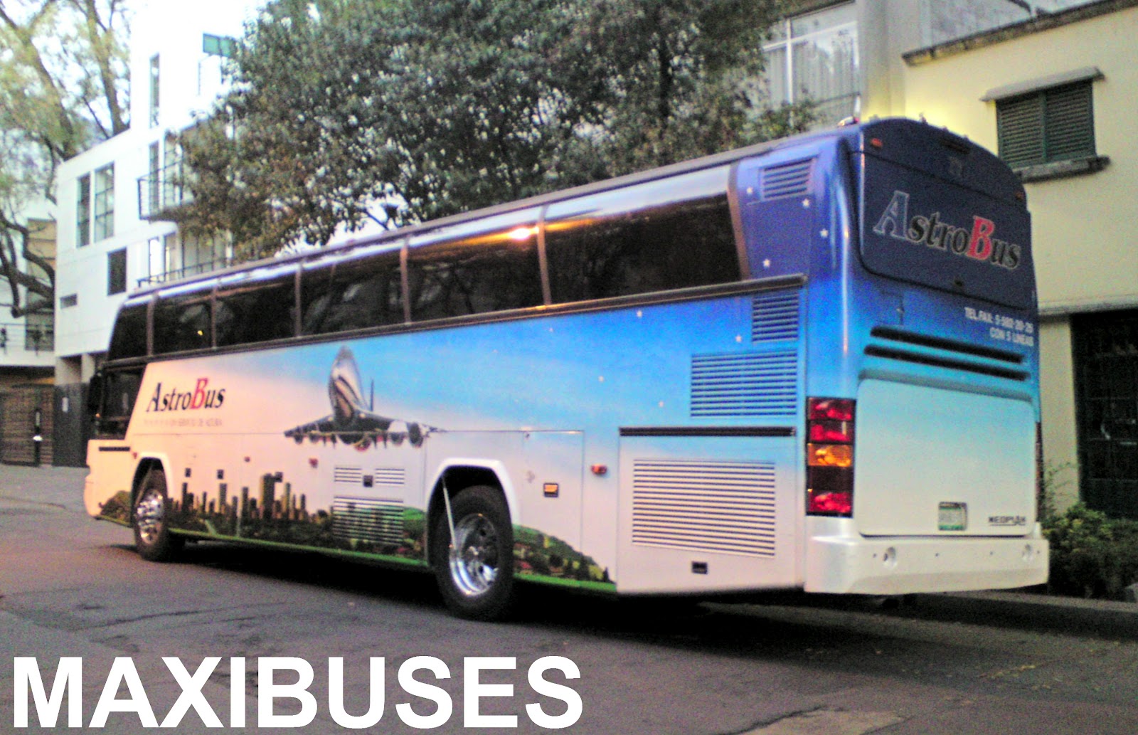 MAXIBUSES: ASTROBUS (TURISMO)