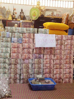 Summoning the Geine: SUMMONING THE GENIES