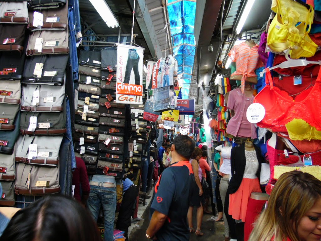 CABALLO DE TROYA: LA CANCHA - COCHABAMBA