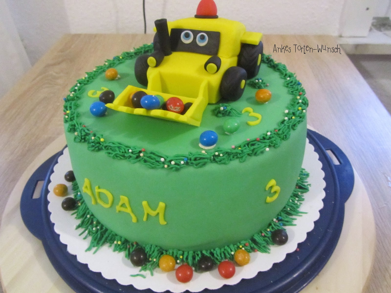 Bagger Torte zum Geburtstag Fondant mit M&M´s