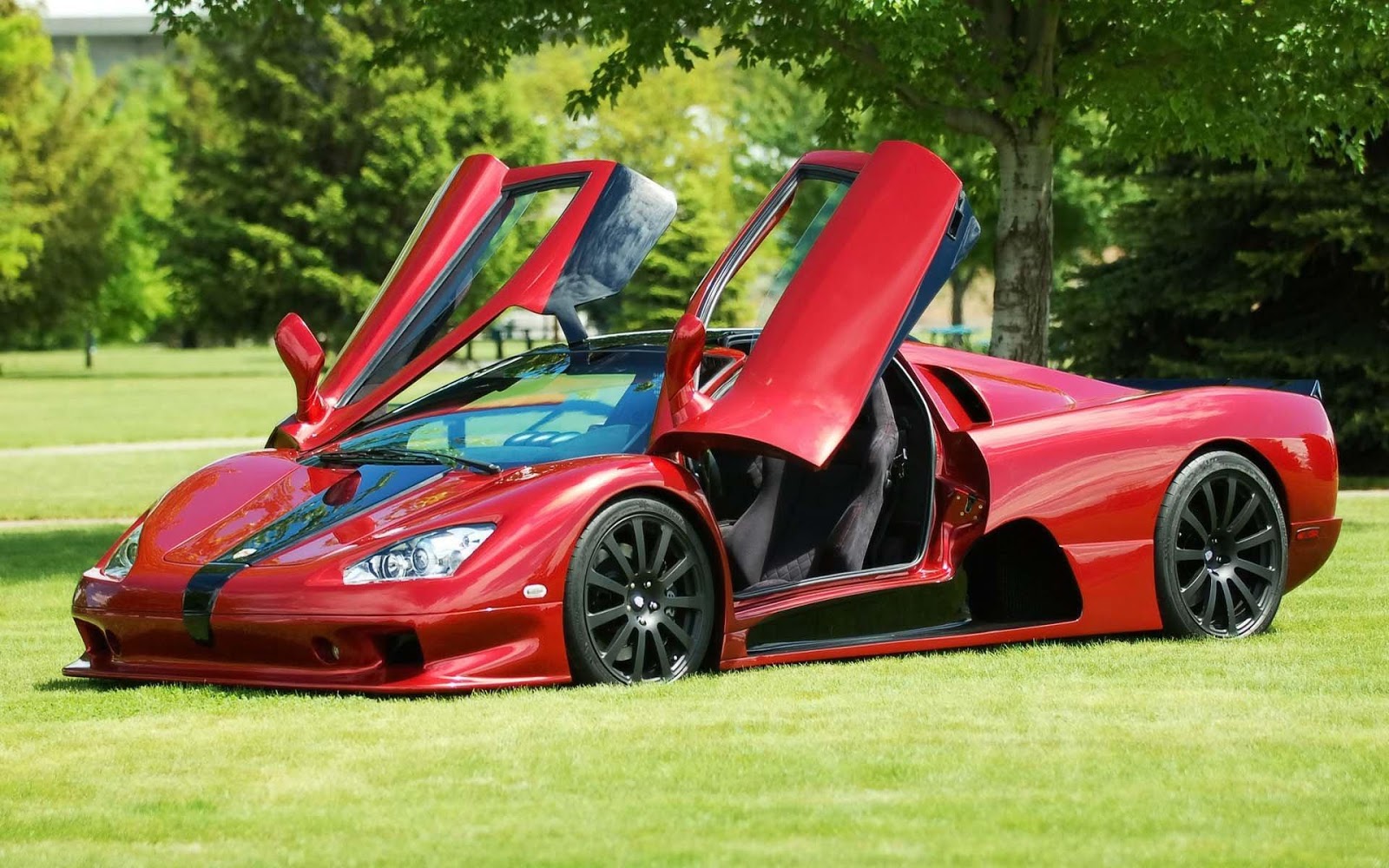 SSC Ultimate Aero 411 Kms/h.
