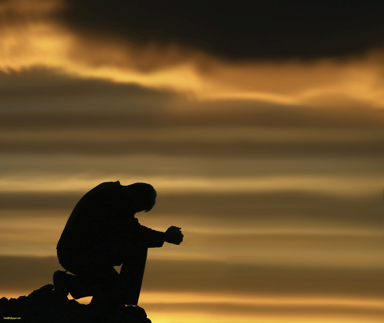 tocando hits na web: Sozinho outra vez (naturalmente)