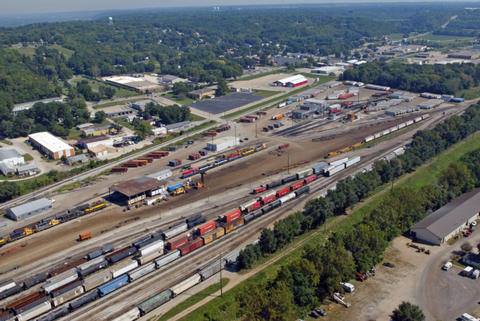 Towns and Nature: East Peoria, IL: TP&W Yard and Roundhouse