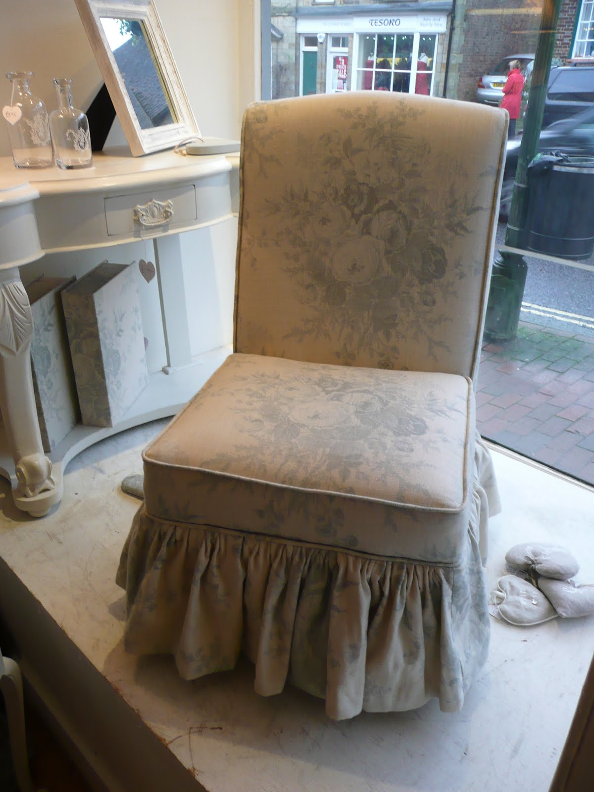 Pepperbox - New Arrivals: Slipper Chair - Blue Roses Kate Forman Fabric