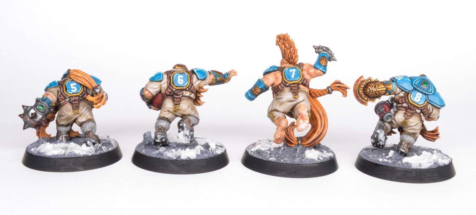 Showcase: Blood Bowl Dwarf Team - Tale of Painters