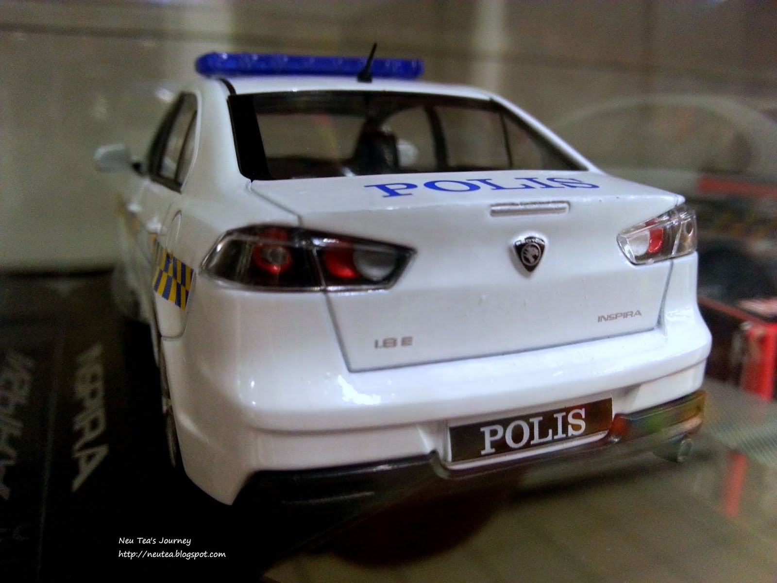 Neu Tea's Random Posts: Proton Inspira Police Car Model