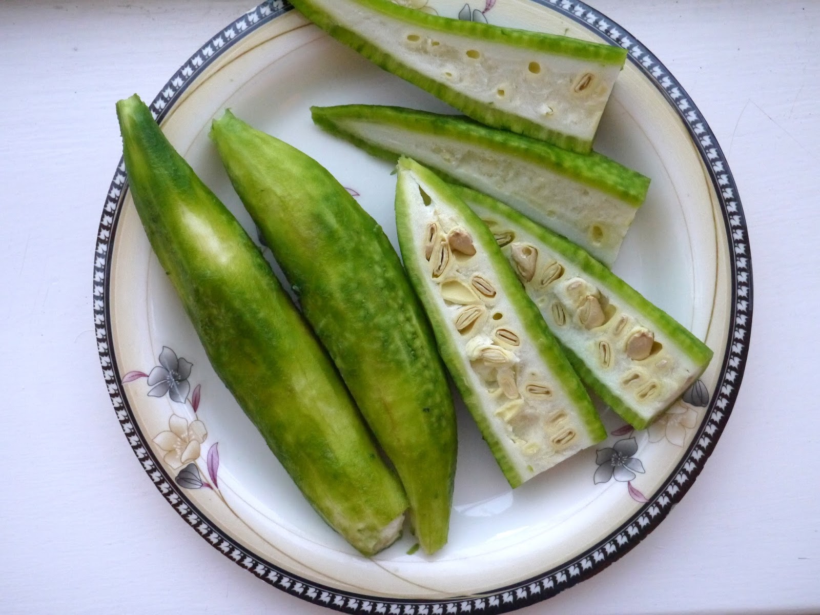 This Muslim Girl Bakes: Bitter Gourd Curry - Karela Masala.