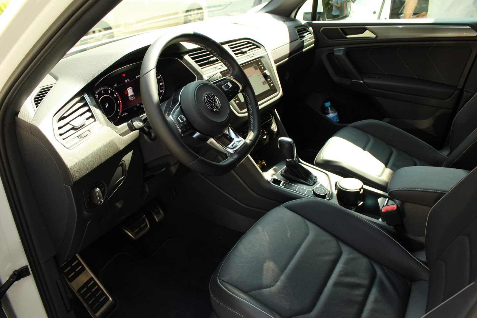 VW Tiguan AllSpace 2019 R-Line: Golf GTI familiar off-road