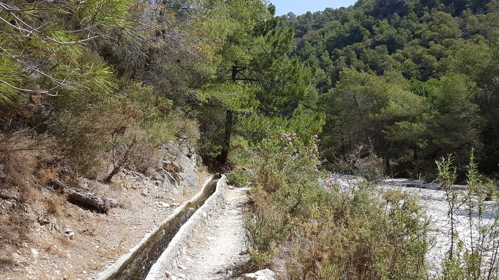 Wikiloc | Ruta Cahorros del Pichirri - Altos del Río Higuerón ...