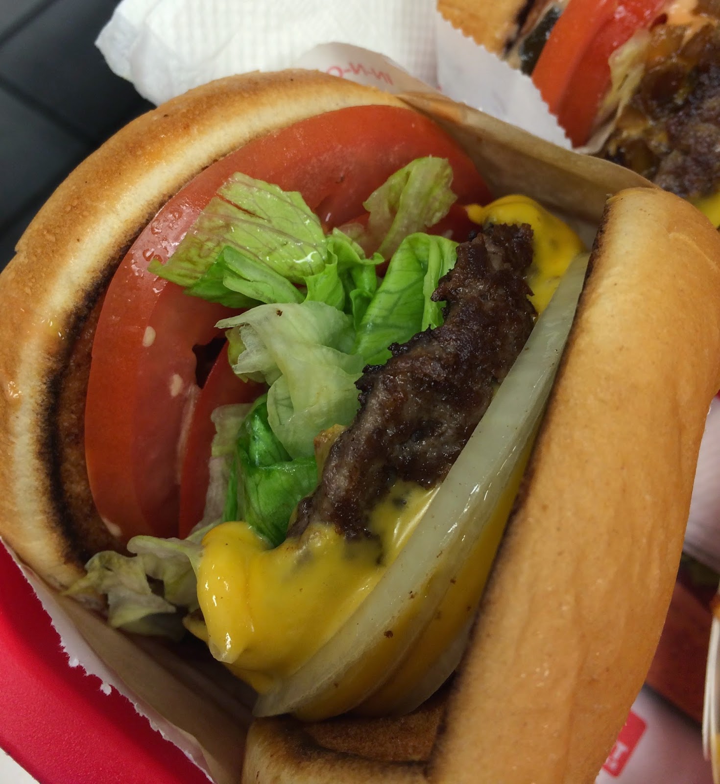 Cheeseburger And Other Items From IN-N-OUT / IN-N-OUTのチーズバーガーとその他メニュー ...