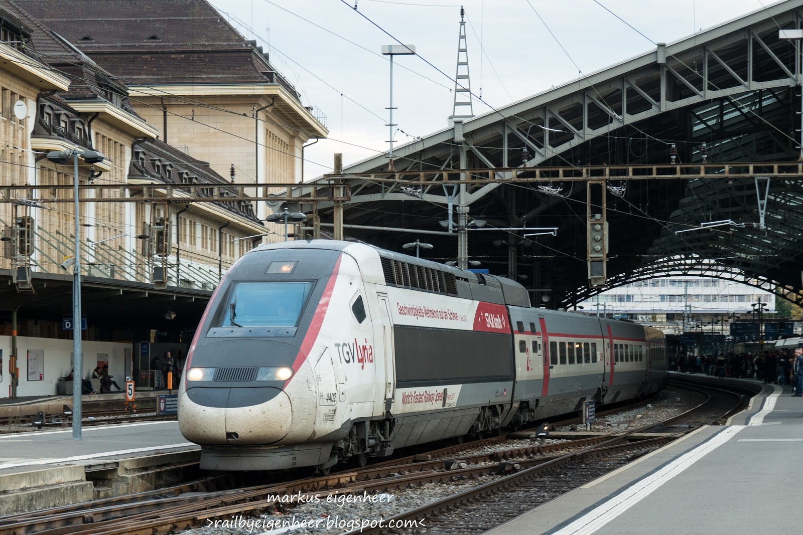 ÖFFENTLICHER VERKEHR: SNCF TGV 4402 "V/max 574KM/h" > Lausanne
