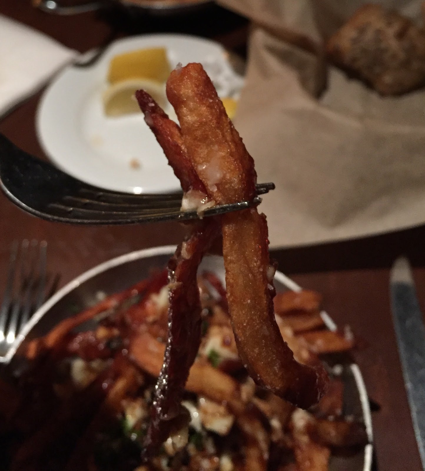 Le Cellier Signature Poutine From Le Cellier Steakhouse / ル・セリエ ステーキハウス ...