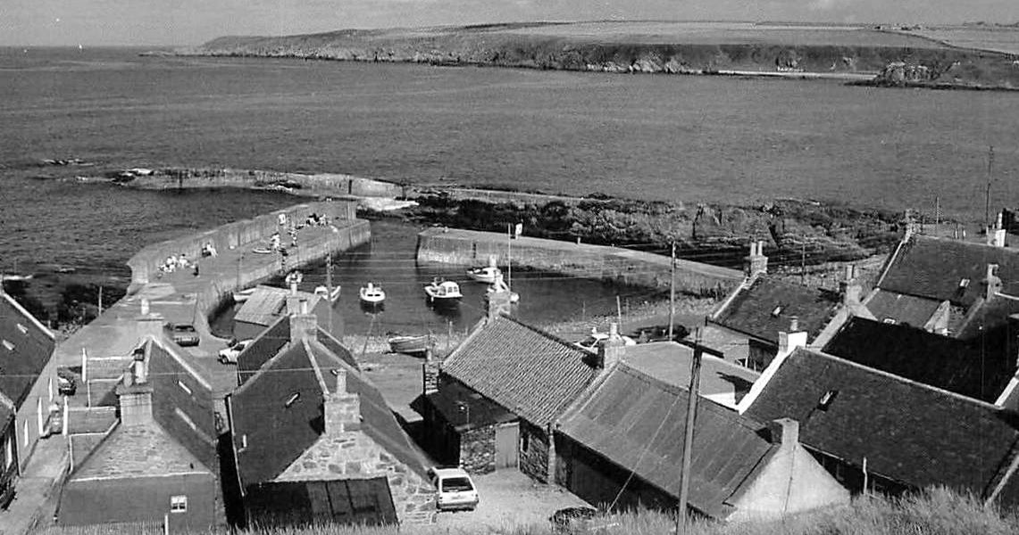 Tour Scotland: Old Photograph Harbour Sandend Scotland