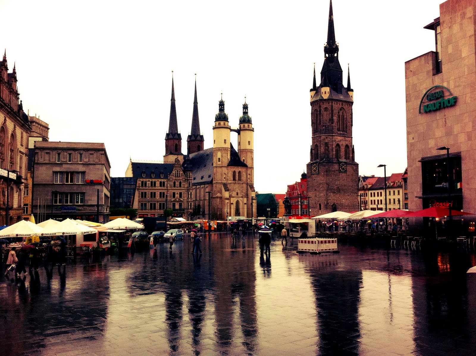 Papelim: August 2011