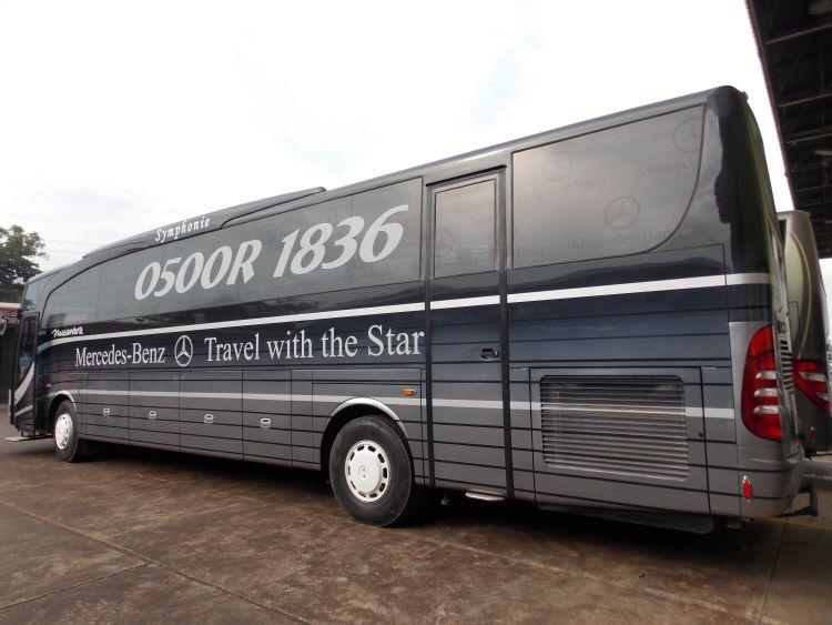 LAUNCHING MERCEDES BENZ O500 R 1836 - SEPUTAR BUS INDONESIA