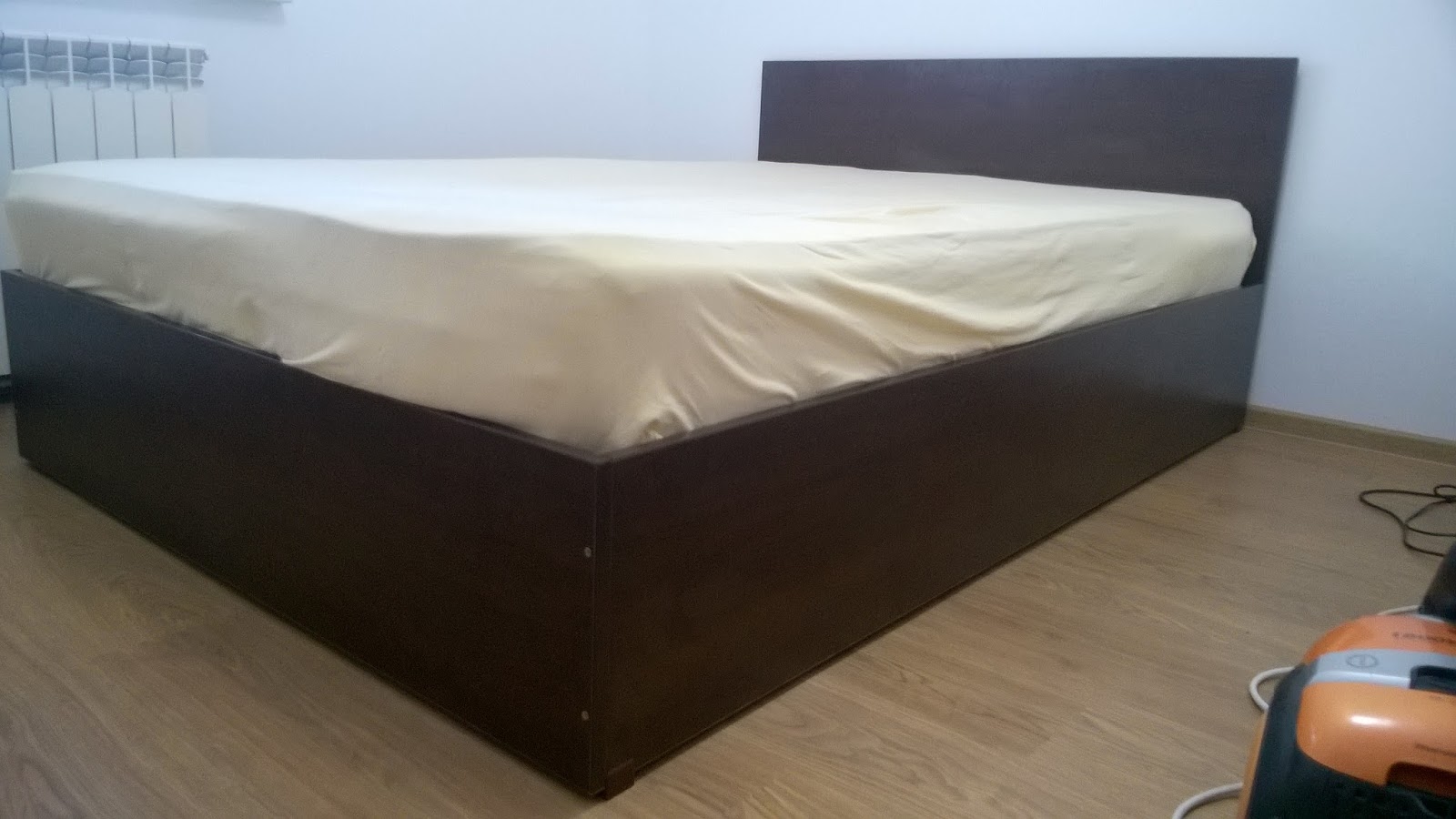 efanutz: Cum sa faci un pat din pal simplu si rezistent