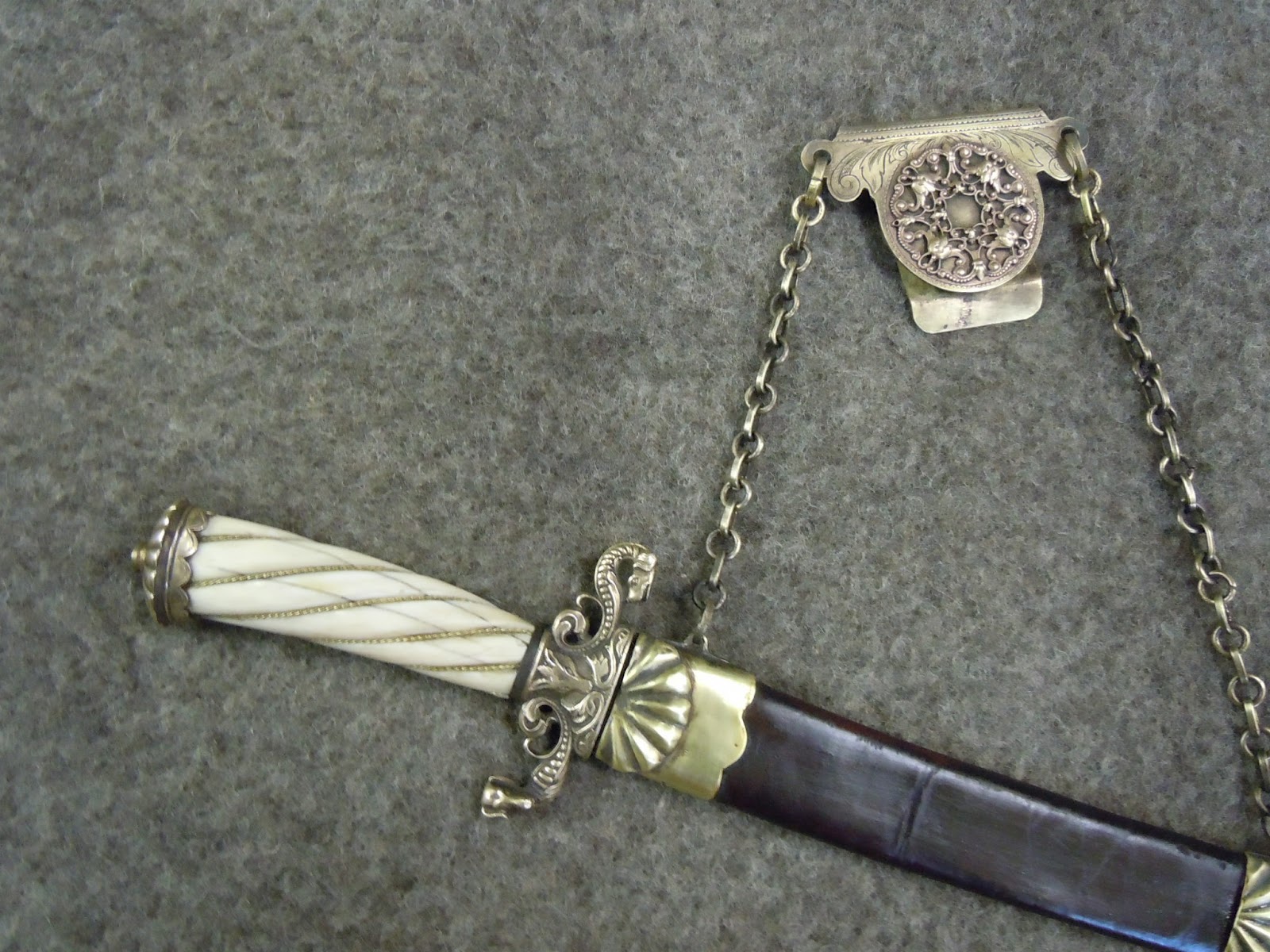 Contemporary Makers: Sword and Hanger by Steve Lodding