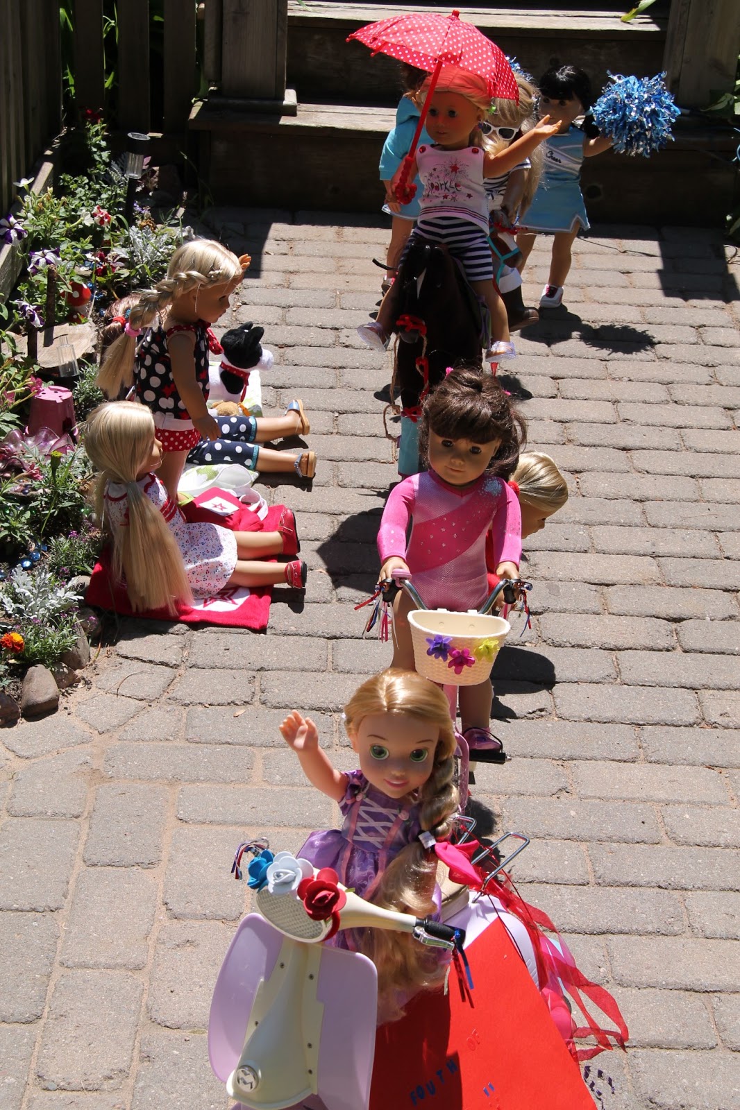 American Girl Doll Play: Celebrating the 4th With a Doll Parade