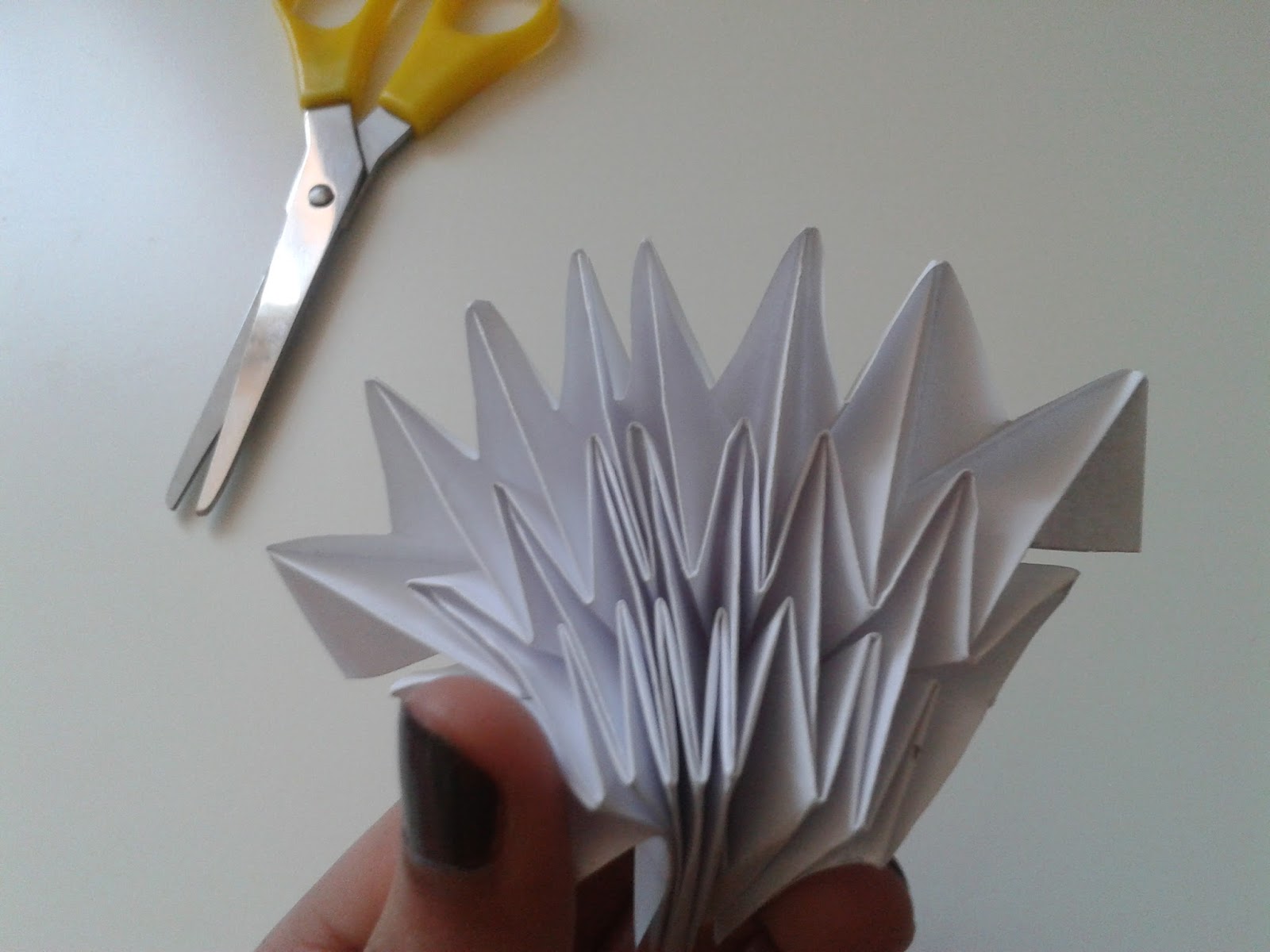 Memnos and Mesmer: DIY Origami Lampshade!