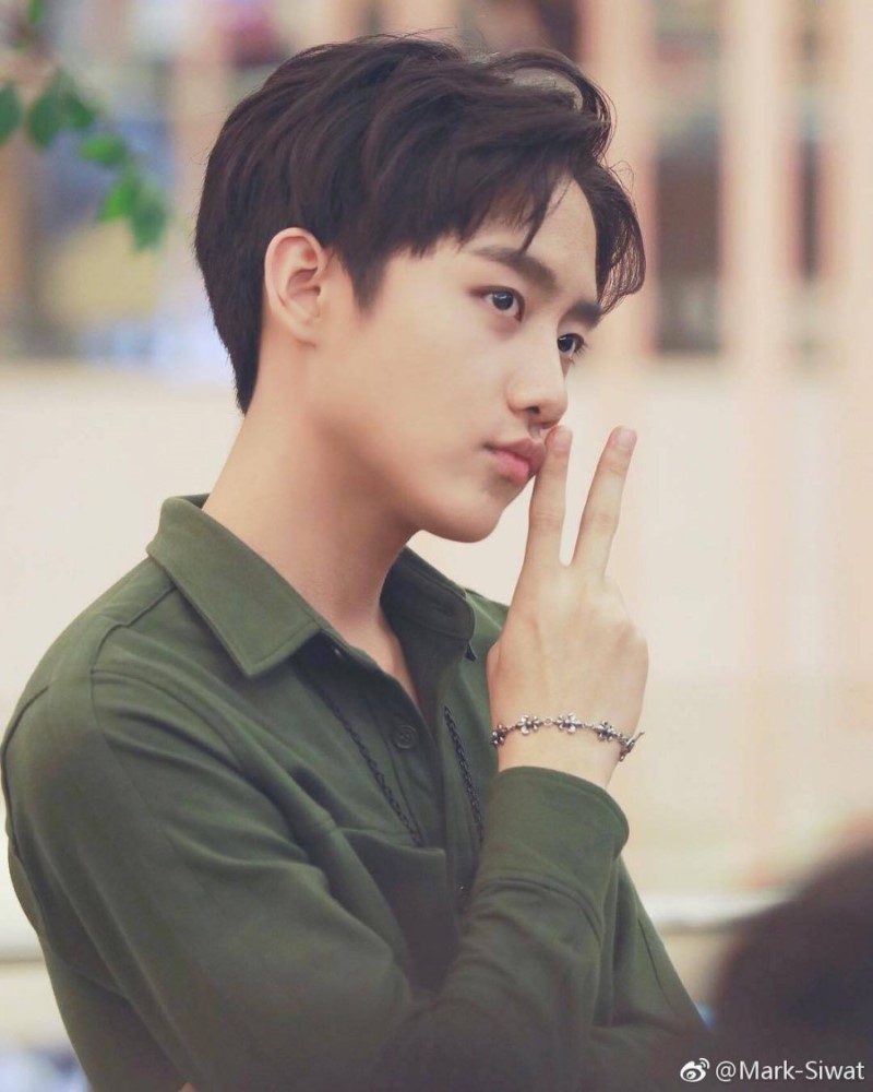 me wuv you: Mark Siwat Jumlongkul Profile and facts