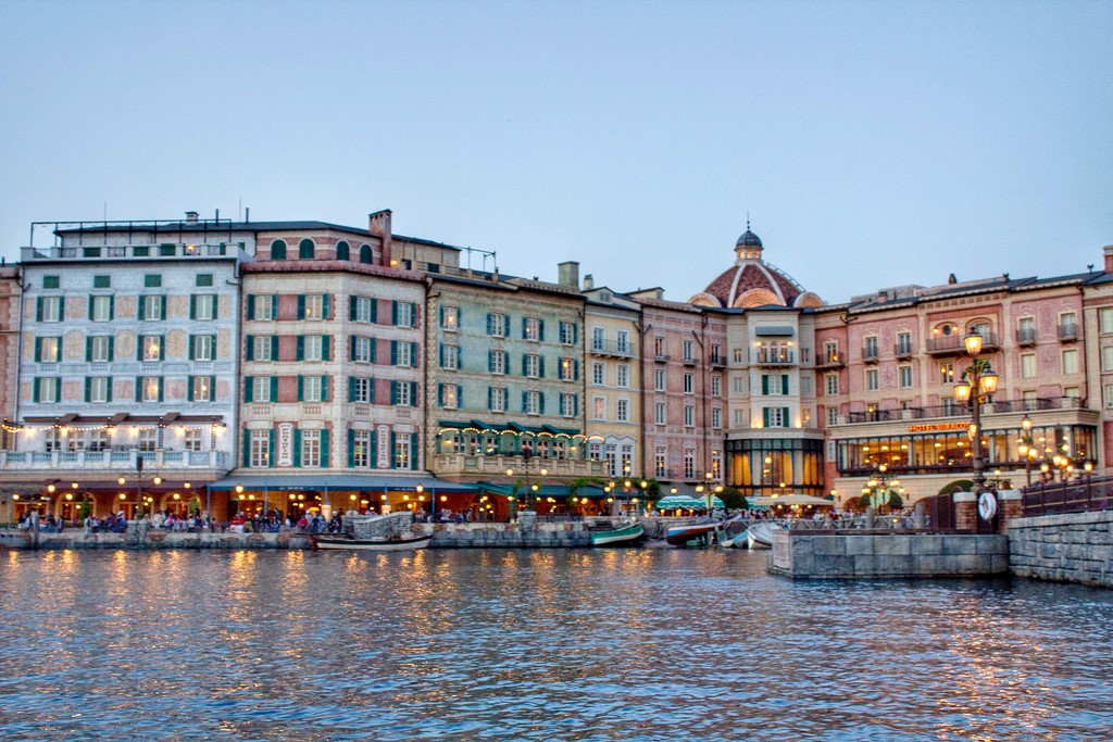 Disney Avenue: The Presence of WestCOT in Disney Parks