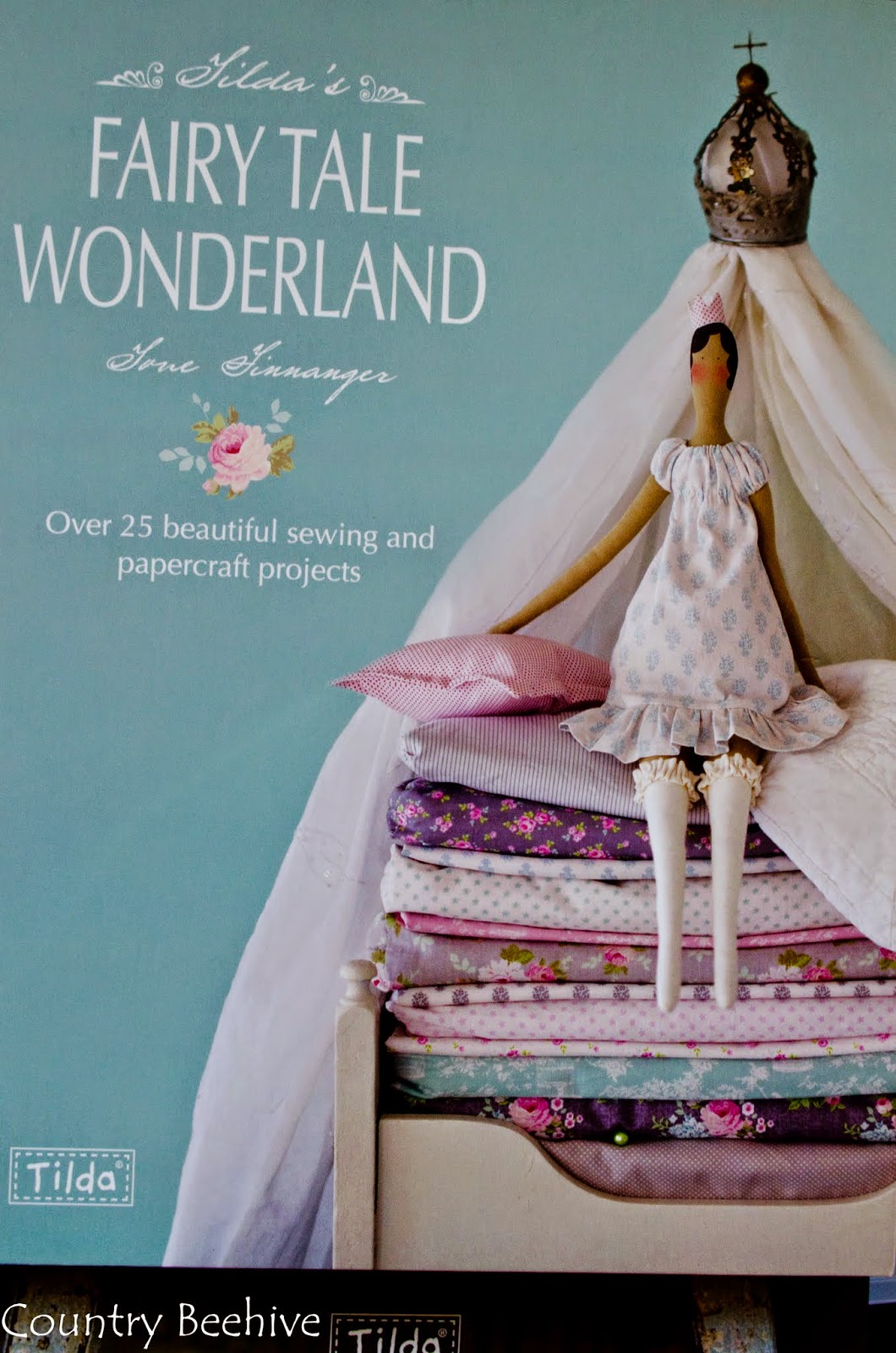 Country Beehive: Tilda - books order