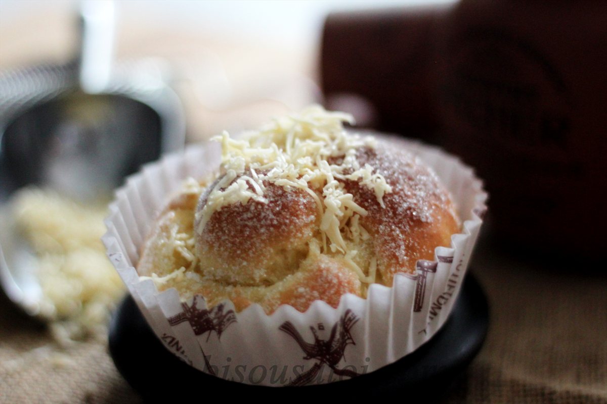Ensaymada - Filipino Sweet Pastry - Bisous À Toi