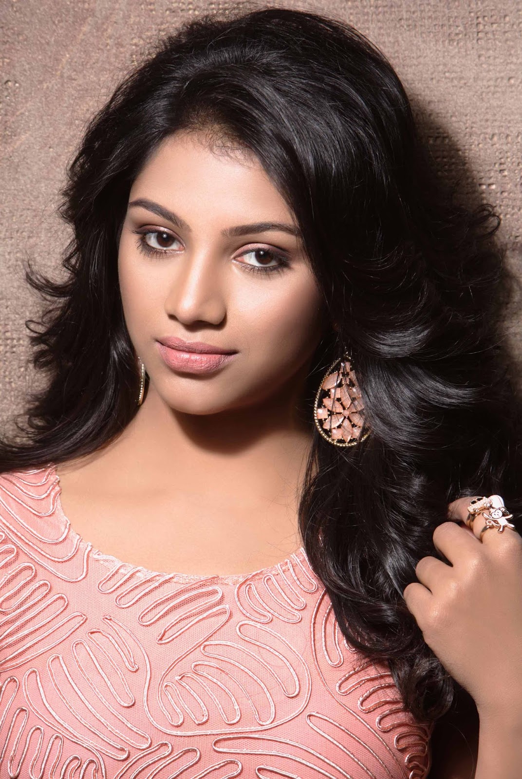 Actress Deekshitha New Photo Shoot Images | HQ Pics n Galleries