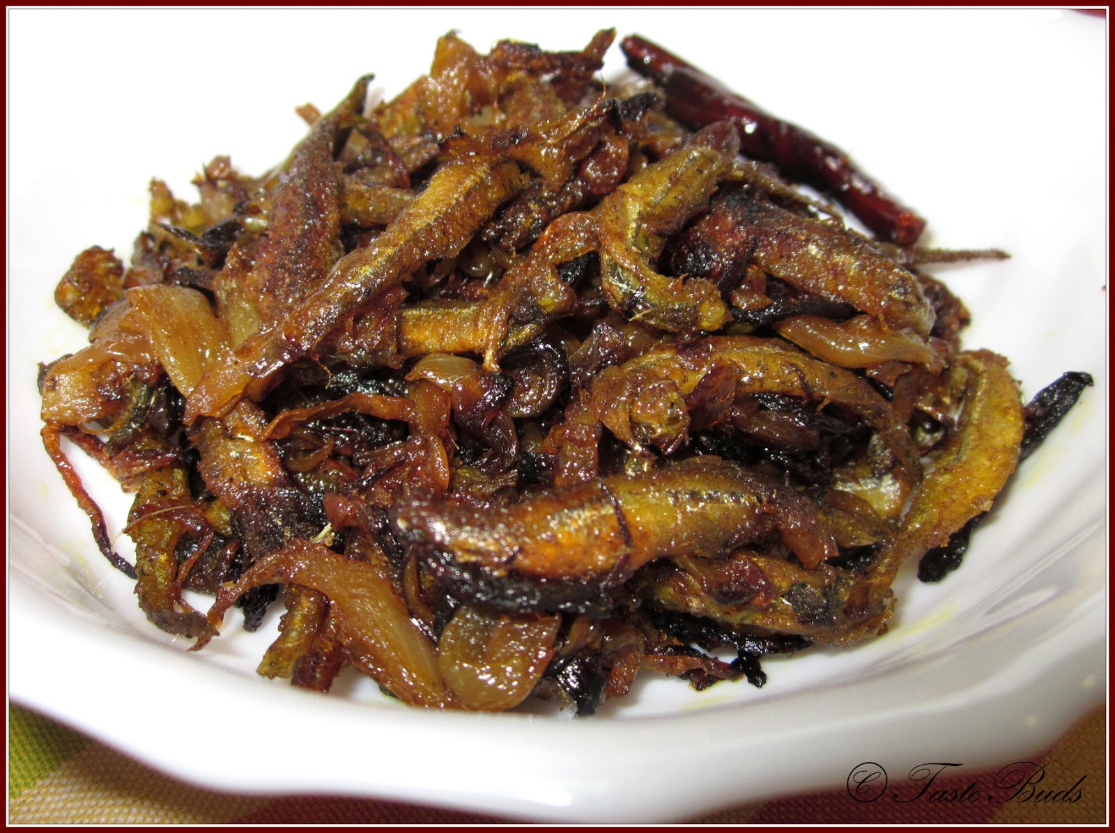 Taste Buds: Morola macher jhal (Spicy mola carplet)