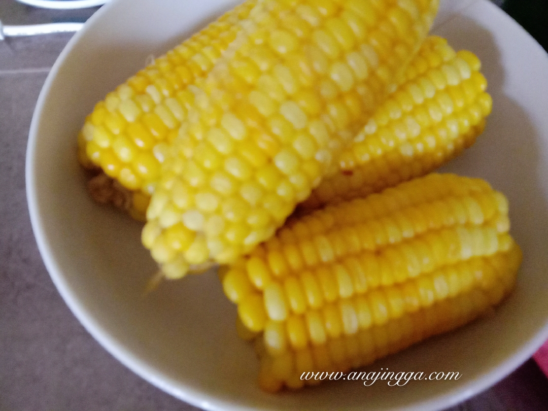 Jagung Rebus & Bubur Jagung Dari Kampung Halaman