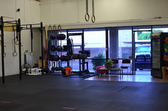 Jes' CrossFit Blog: Free Range CrossFit