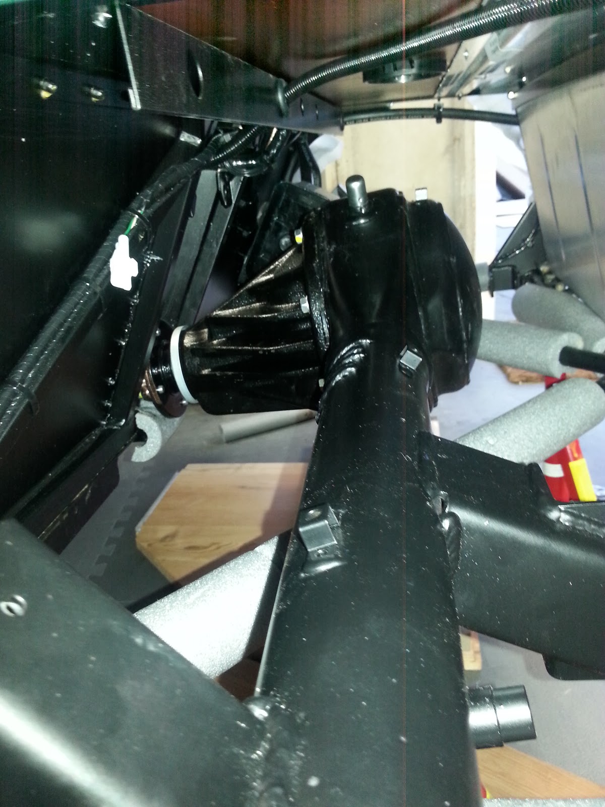 Caterham Seven 160 Build Diary: Day 16: rear axle installation