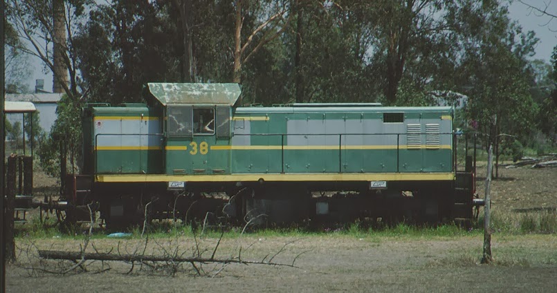 Modelling the 3'6" gauge Queensland Railways, QR, in Sn42 / Sn3½ / Sn3 ...