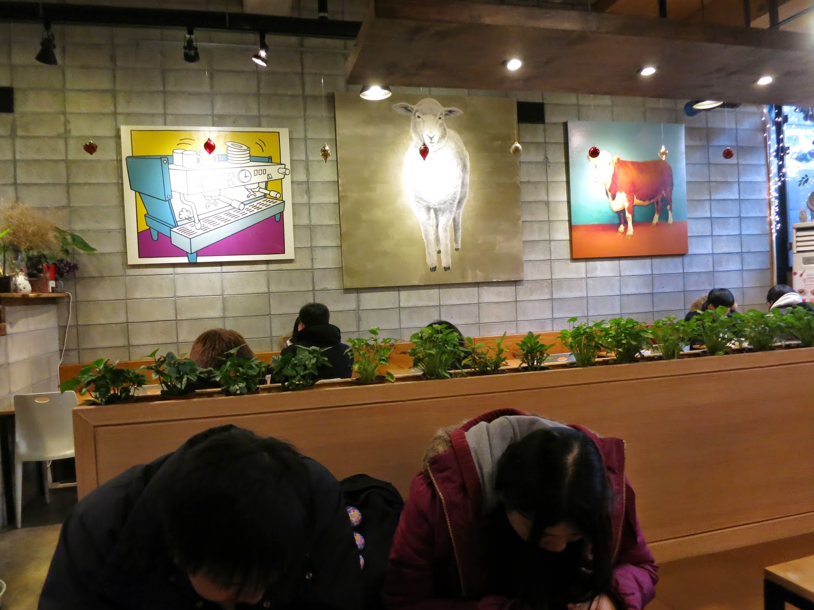 Thanks Nature Cafe (Sheep Cafe) - Hongdae, Seoul - chichicho~