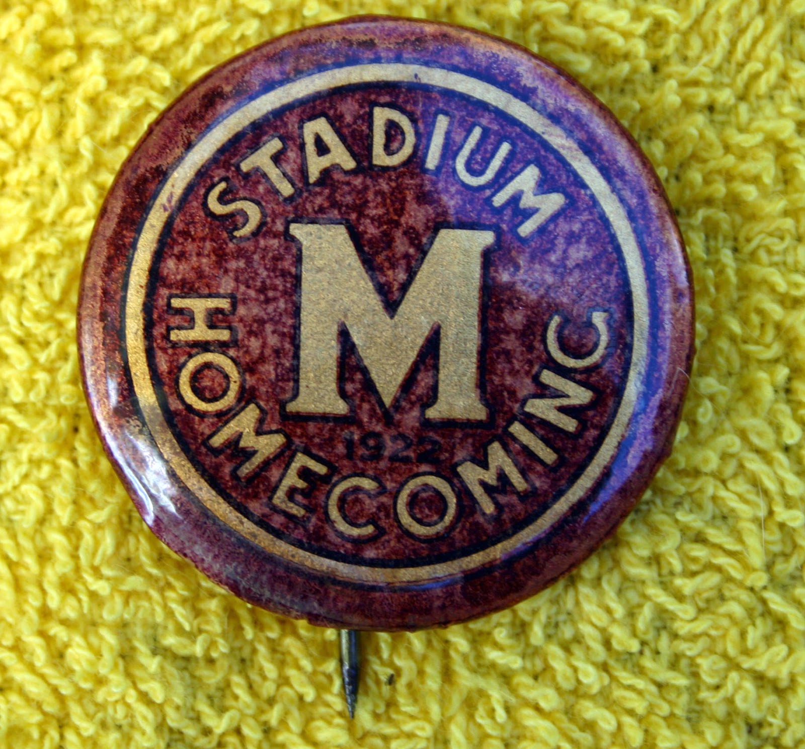 University of Minnesota Homecoming Buttons: 1922