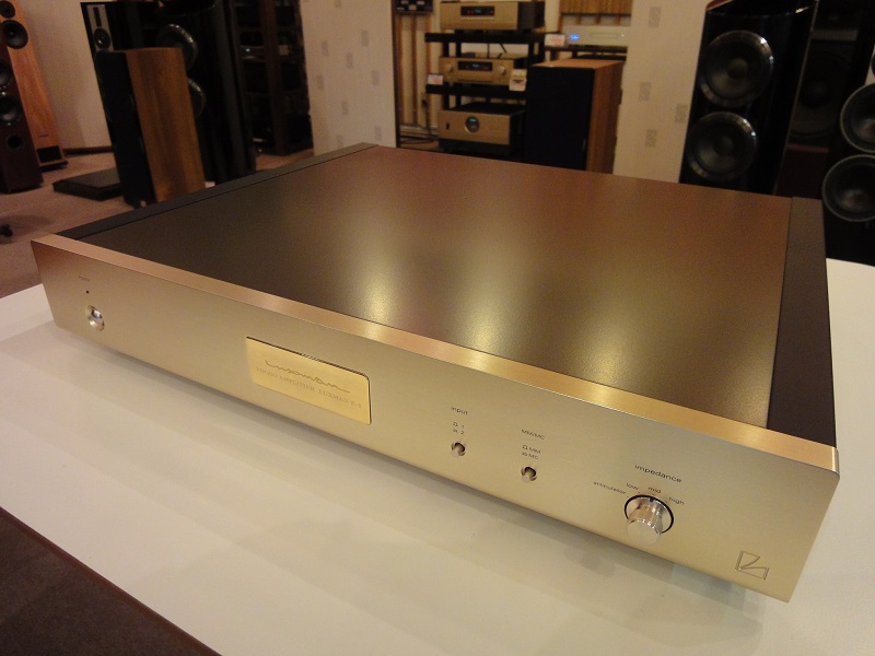 audio square fujisawa: 【中古情報】LUXMANの、高性能なMM/MC対応フォノイコライザー『E-1』の中古品が入荷しました。
