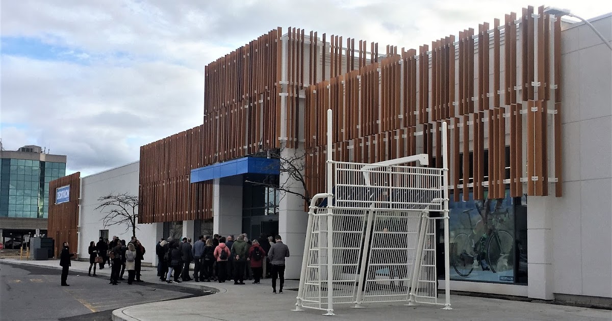 Ouverture du premier Décathlon au Canada!