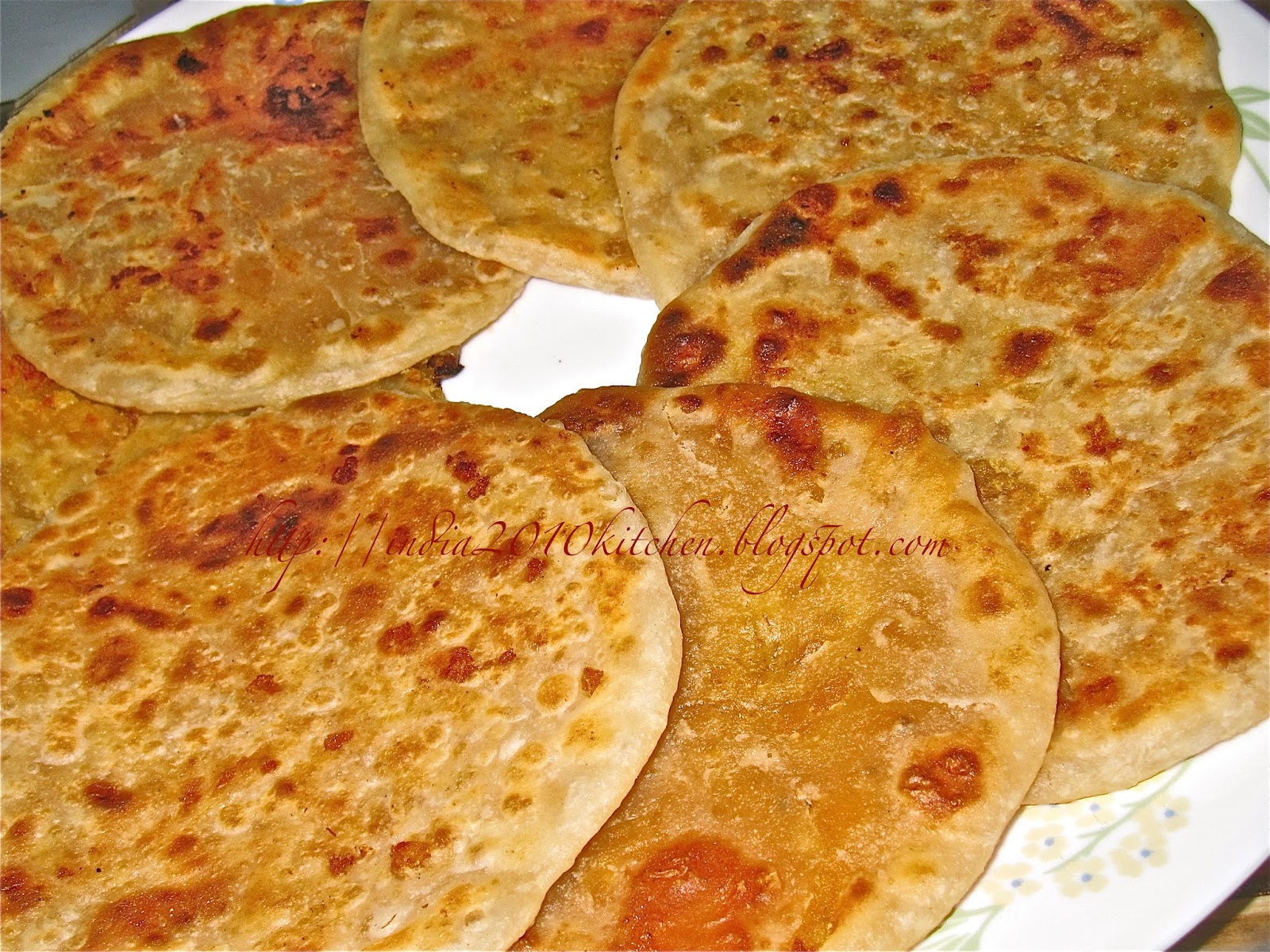 INDU'S KITCHEN: PURANPOLI/BOBBATTLU